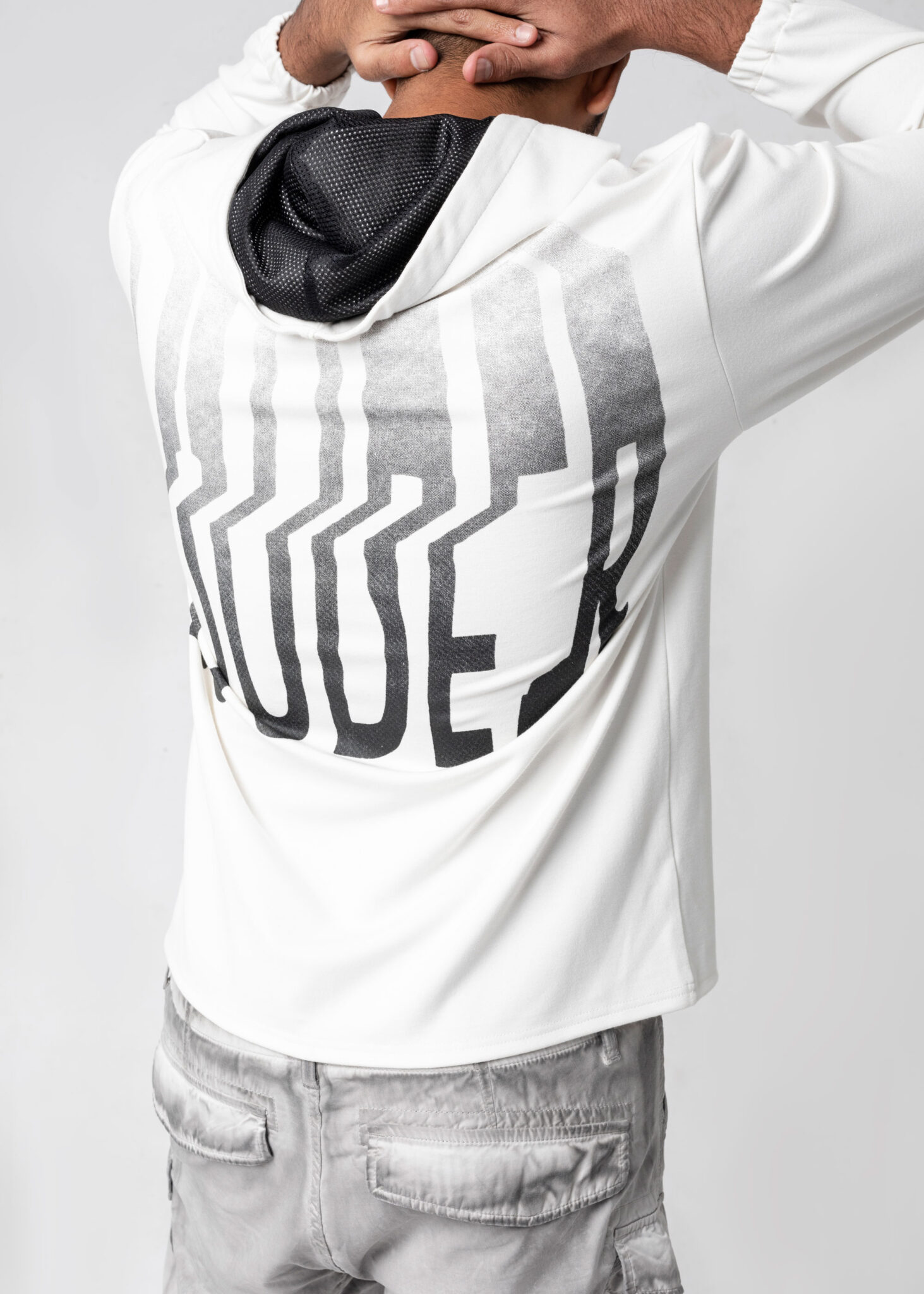 Evolv Clothing Company – Towards A More Sustainable Fashion Future