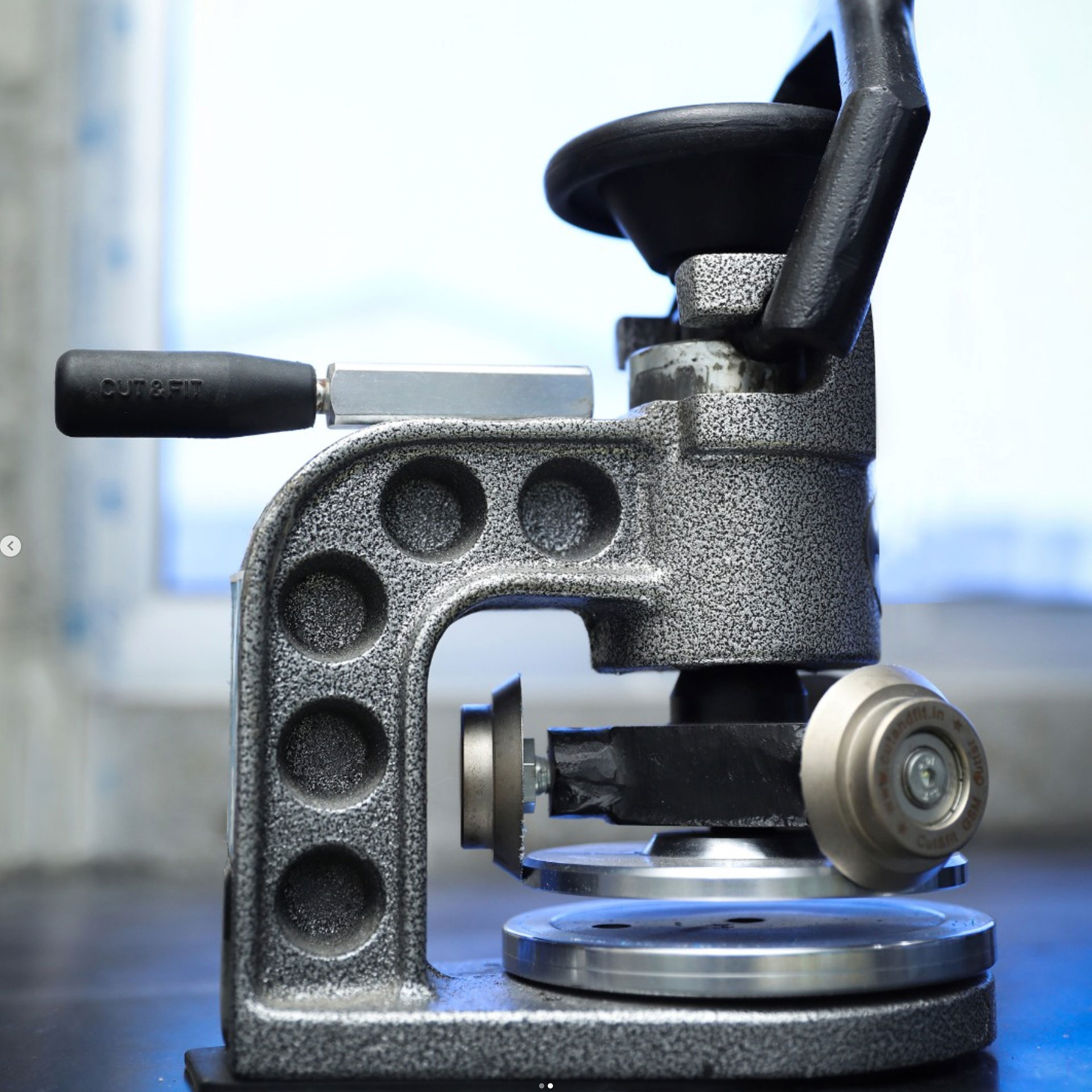 Precision Cuts, Perfect Fabric: Our GSM Cutting Machine – Evolv ...